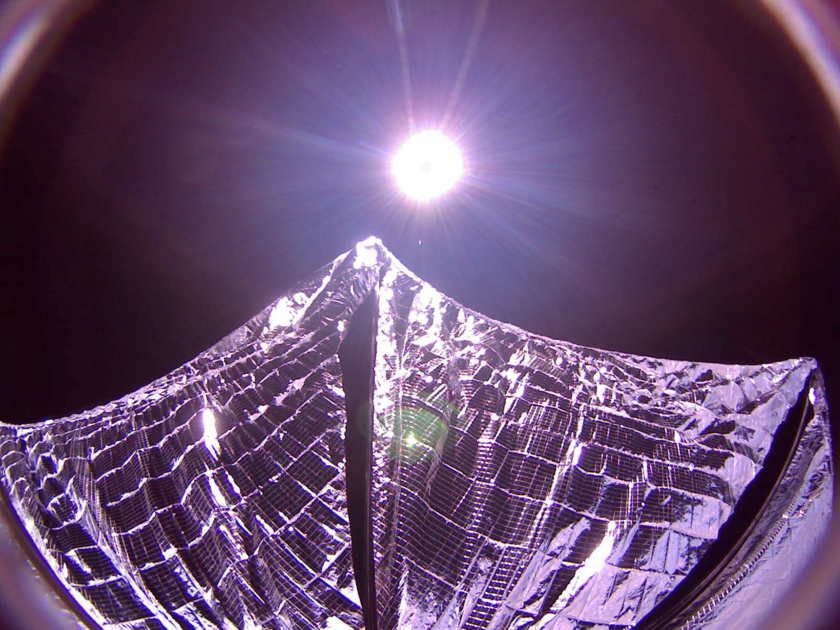 LightSail Spacecraft Snaps Solar Sail Selfie in Space (Photo) | Space