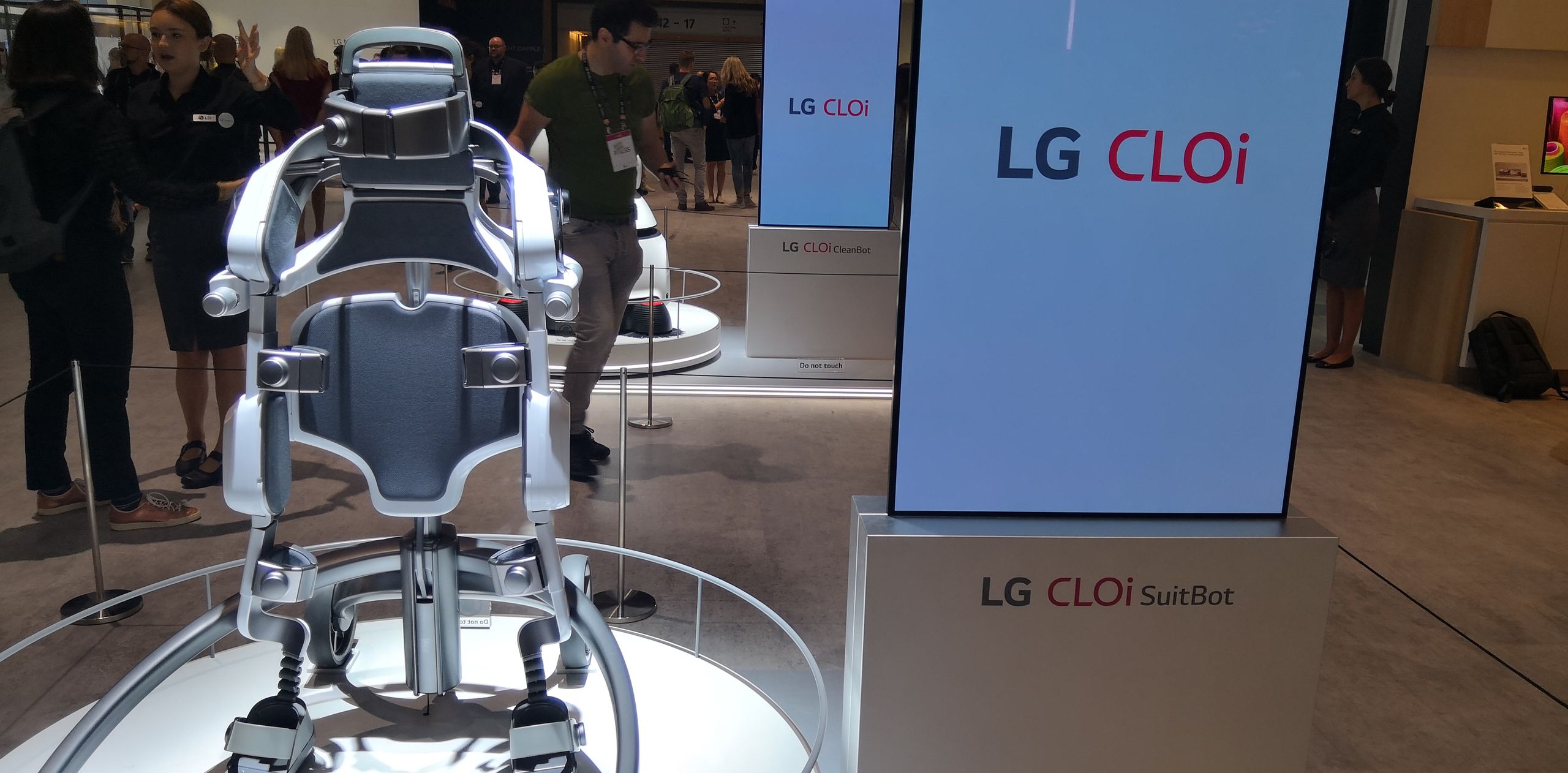 LG's big 'bot plan: to create a network of working robots with ...