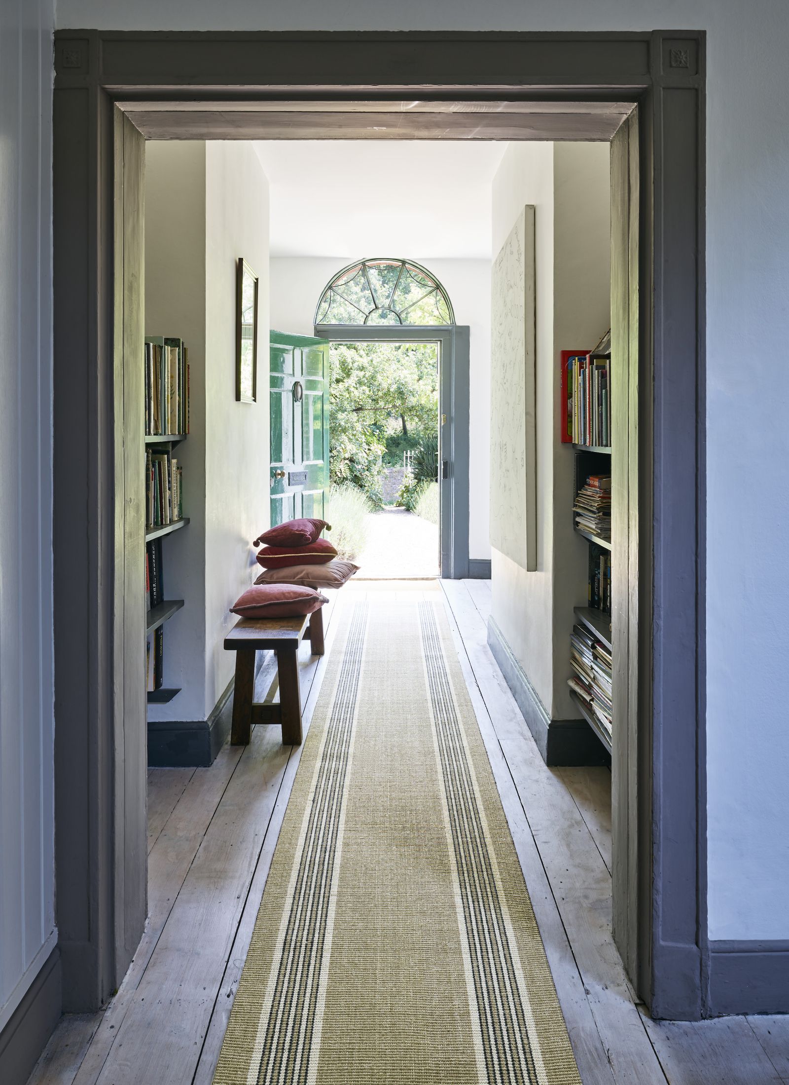 Entryway floor ideas: 11 modern designs for your entrance | Homes and ...