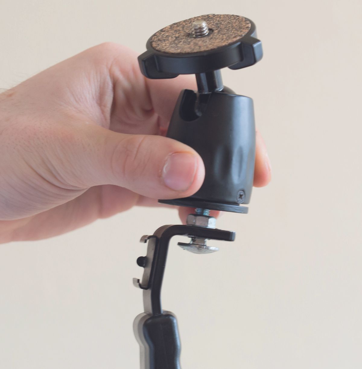 How to shoot close-ups without a macro lens using a reversing ring ...