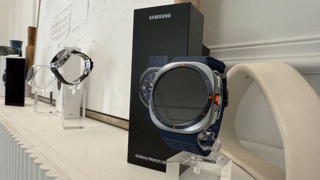 Samsung Galaxy Watch Ultra 2025 vs. Galaxy Watch 8 Classic: How ...