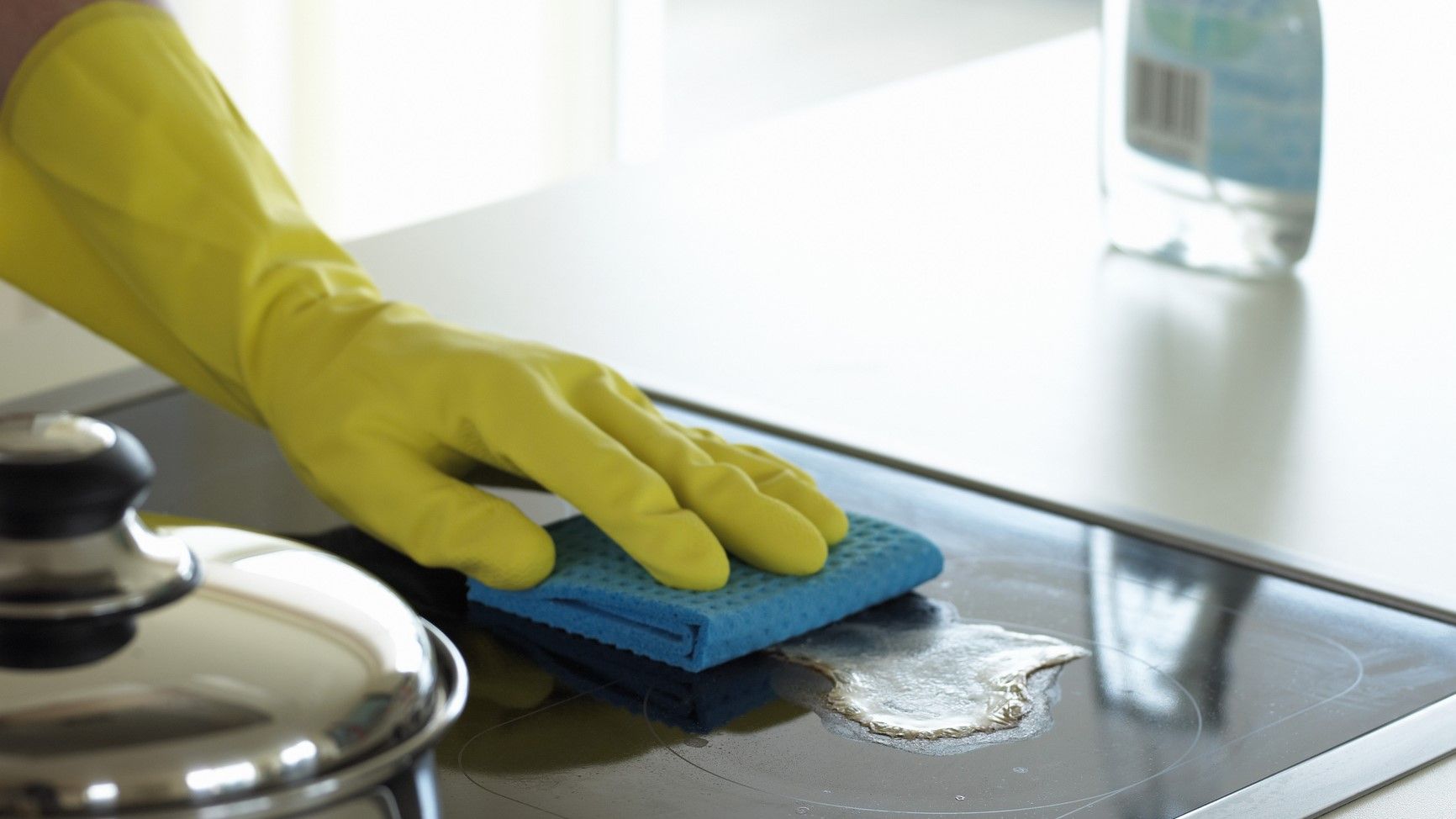 How to clean an electric cooktop | Top Ten Reviews