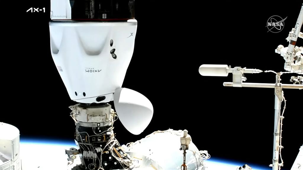 SpaceX Dragon arrives at space station with all-private Ax-1 astronaut ...