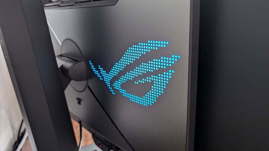 The ASUS ROG Strix OLED gaming monitor offers many helpful features in ...