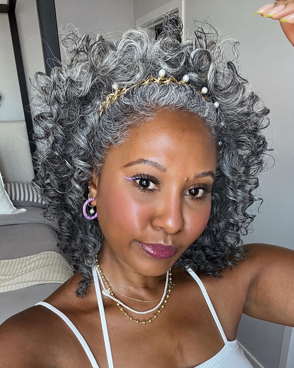 19 Grey Bob Hairstyles That Will Have You Running to the Salon | Who ...