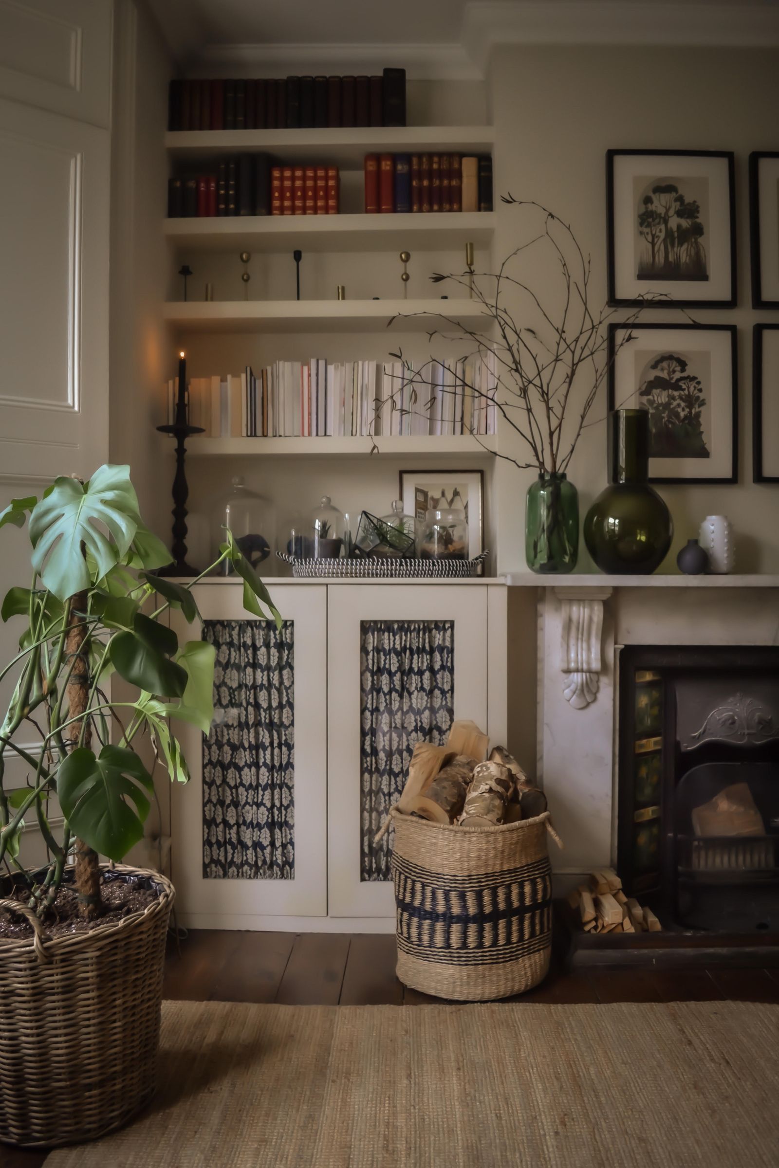 5 interior designers share their favorite living room finishing touches ...