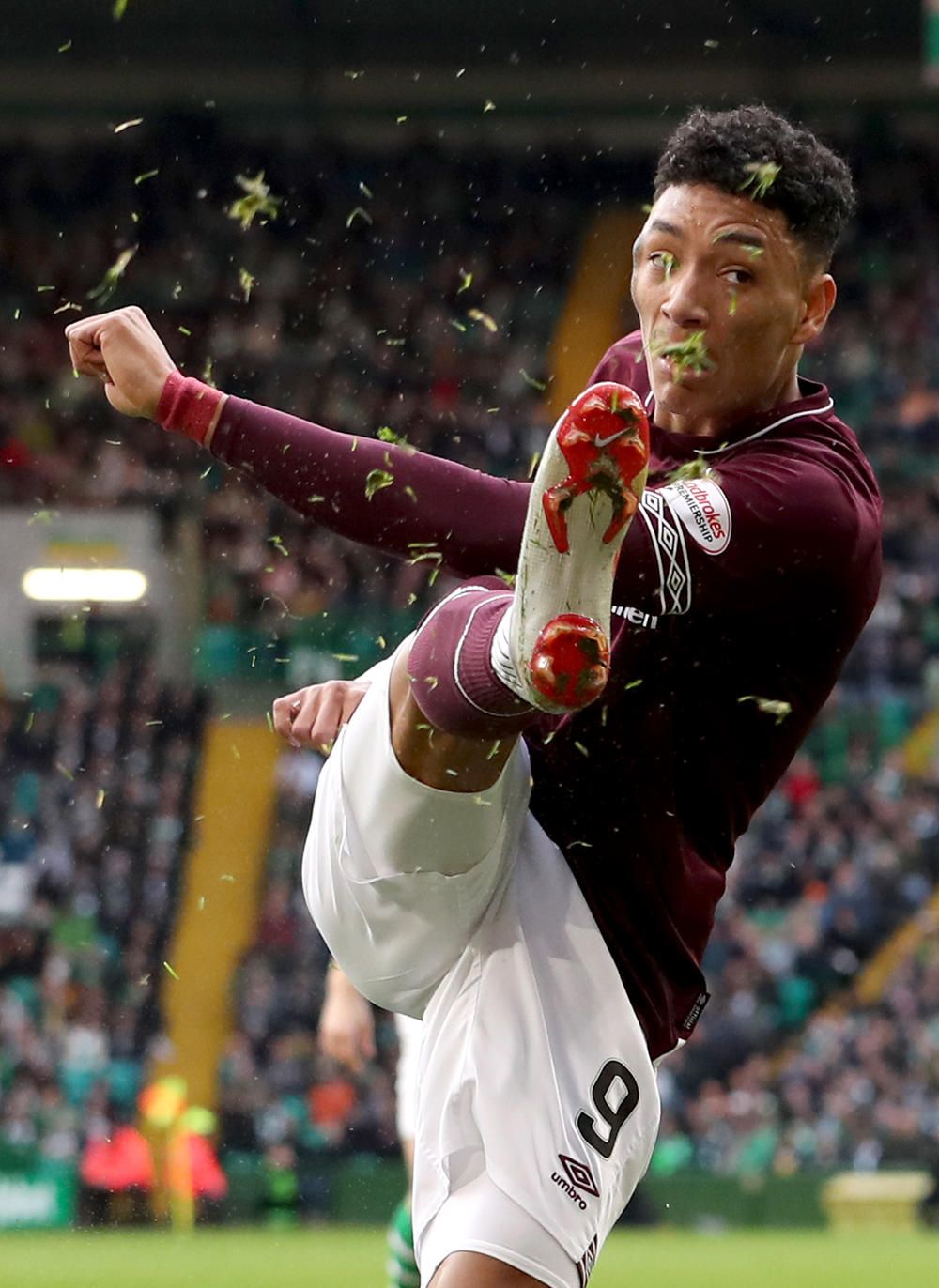 Sean Clare’s strike enough to give Hearts victory at Dundee | FourFourTwo