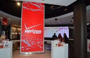 Verizon Unveils new Destination Store at the Mall of America - LAPTOP ...