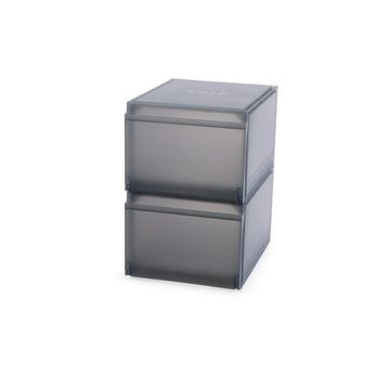 How to store clothes long term: 7 ways pros love | Homes and Gardens