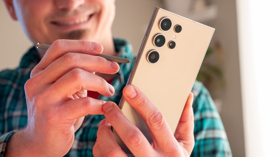 Articles by Andrew Myrick | Android Central