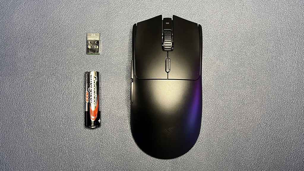 Razer Viper V3 HyperSpeed Review: Feels Lighter | Tom's Hardware