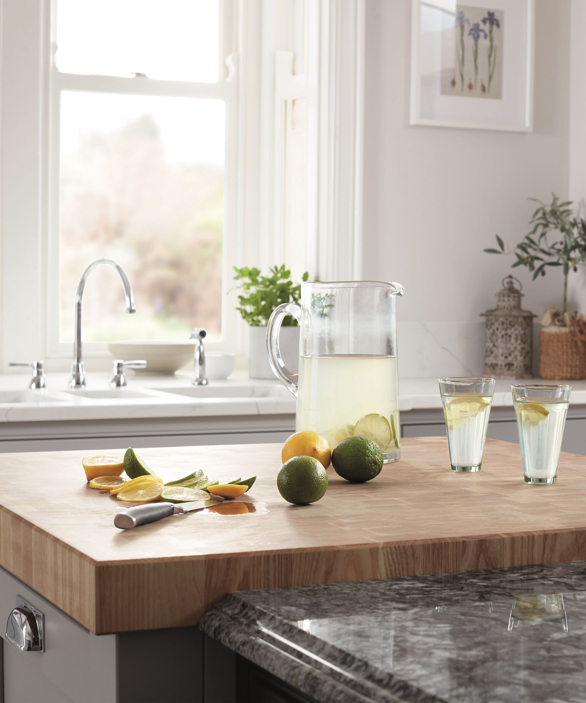 Mixed materials kitchen trend – why you should get involved | Homes and ...
