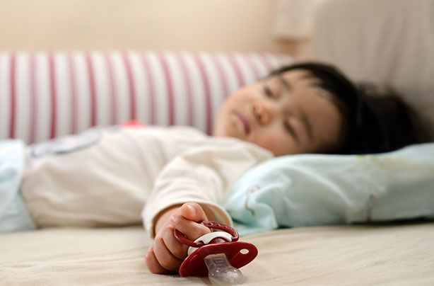 Dummies for babies: The pros, the cons and when to stop using them ...