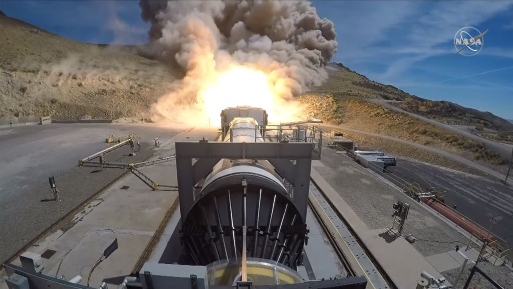 NASA test-fires its SLS megarocket booster for future moon missions ...