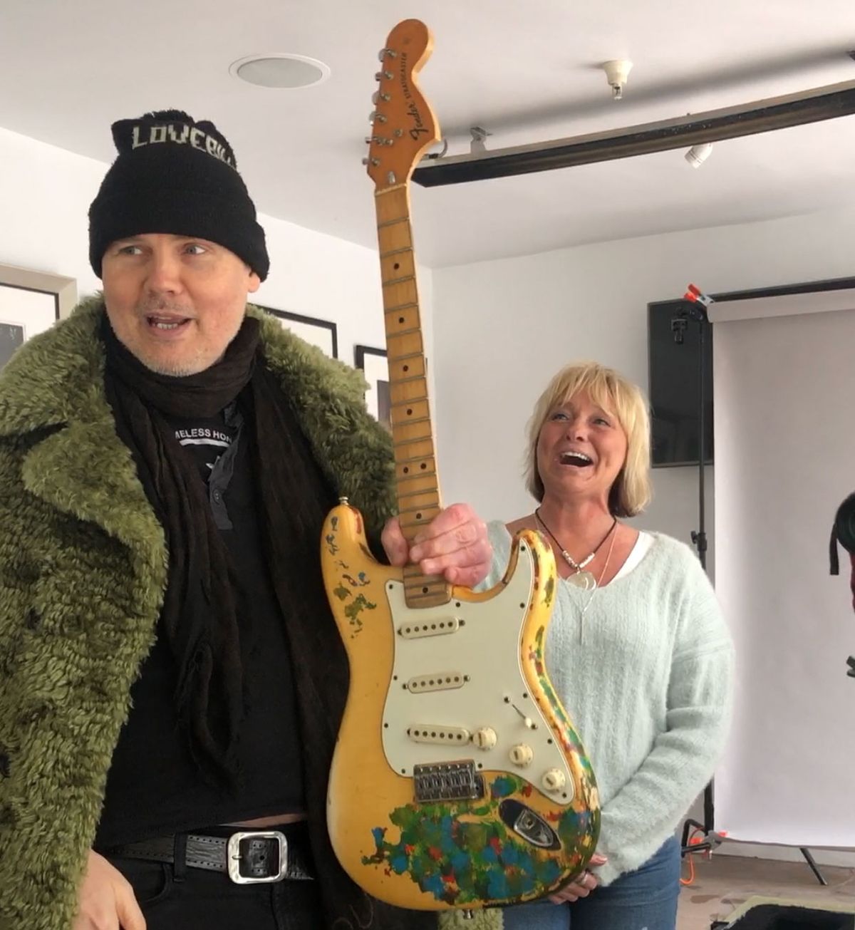 Billy Corgan reunites with stolen Gish-era Strat after 27 years ...
