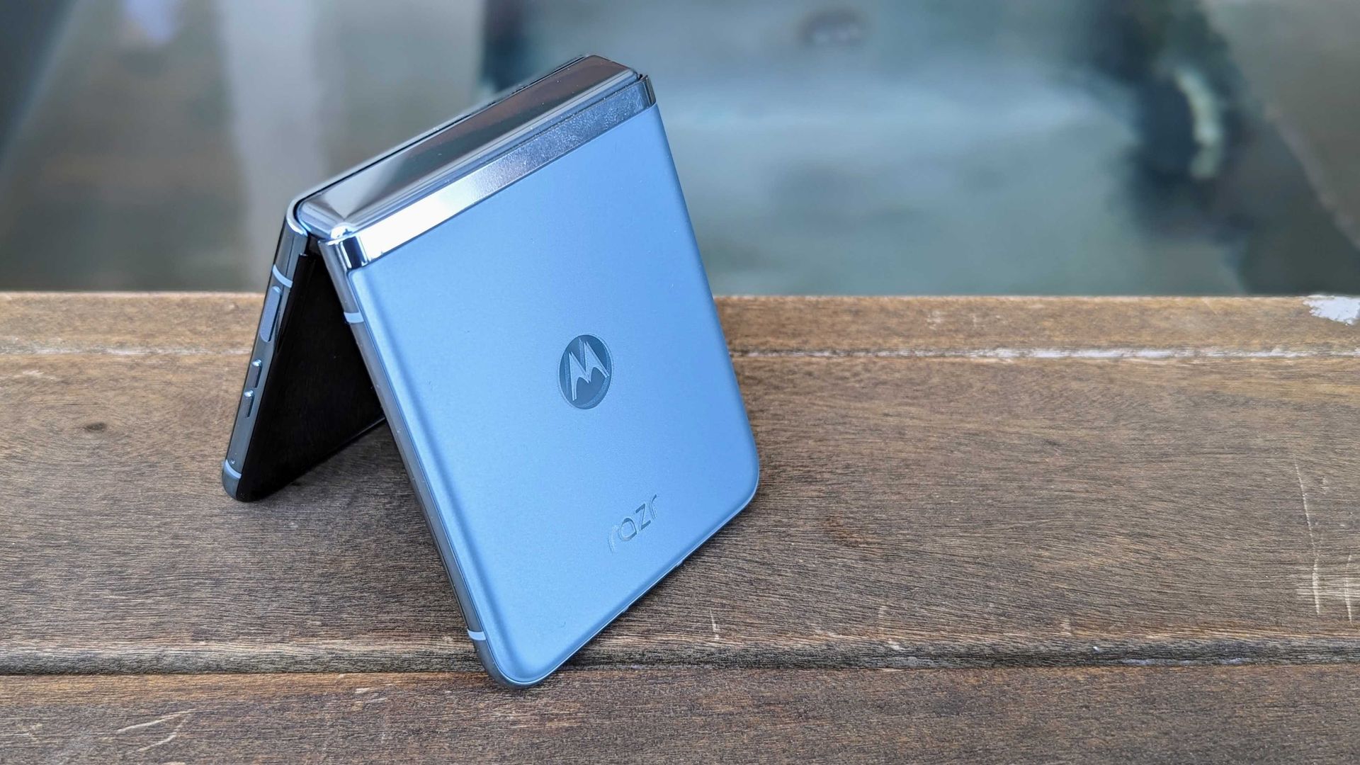 The Motorola Razr Plus gets a new update, but it's not the one I was ...