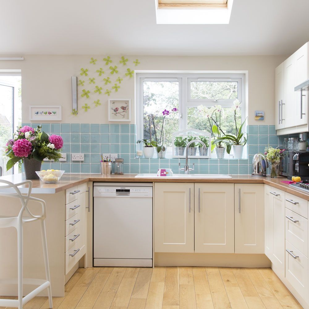 U-shaped kitchen ideas to make the most of every inch | Ideal Home