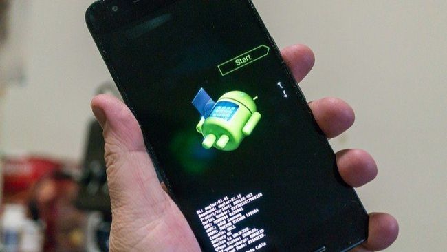 Is it safe to use your phone after it stops getting security updates ...