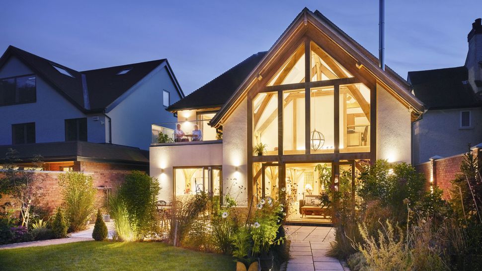 How Much Does it Cost to Build an Oak Frame Home? | Homebuilding