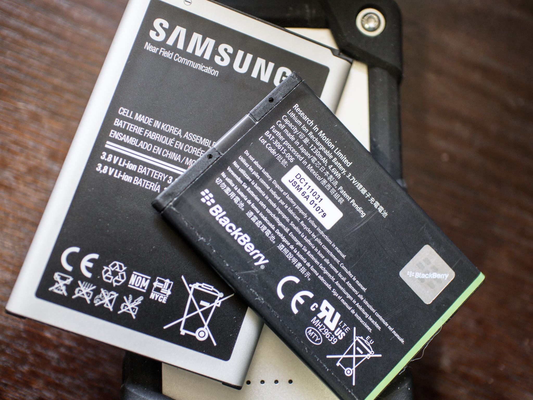 Researchers think they can triple your smartphone battery life — but it ...