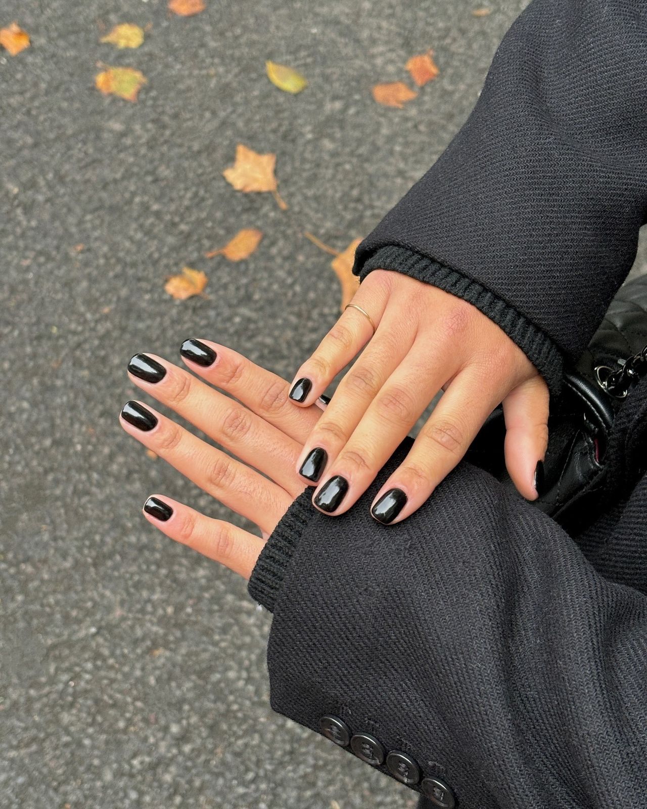 Yes, Ebony Nails Are This Winter's Chicest Manicure | Who What Wear