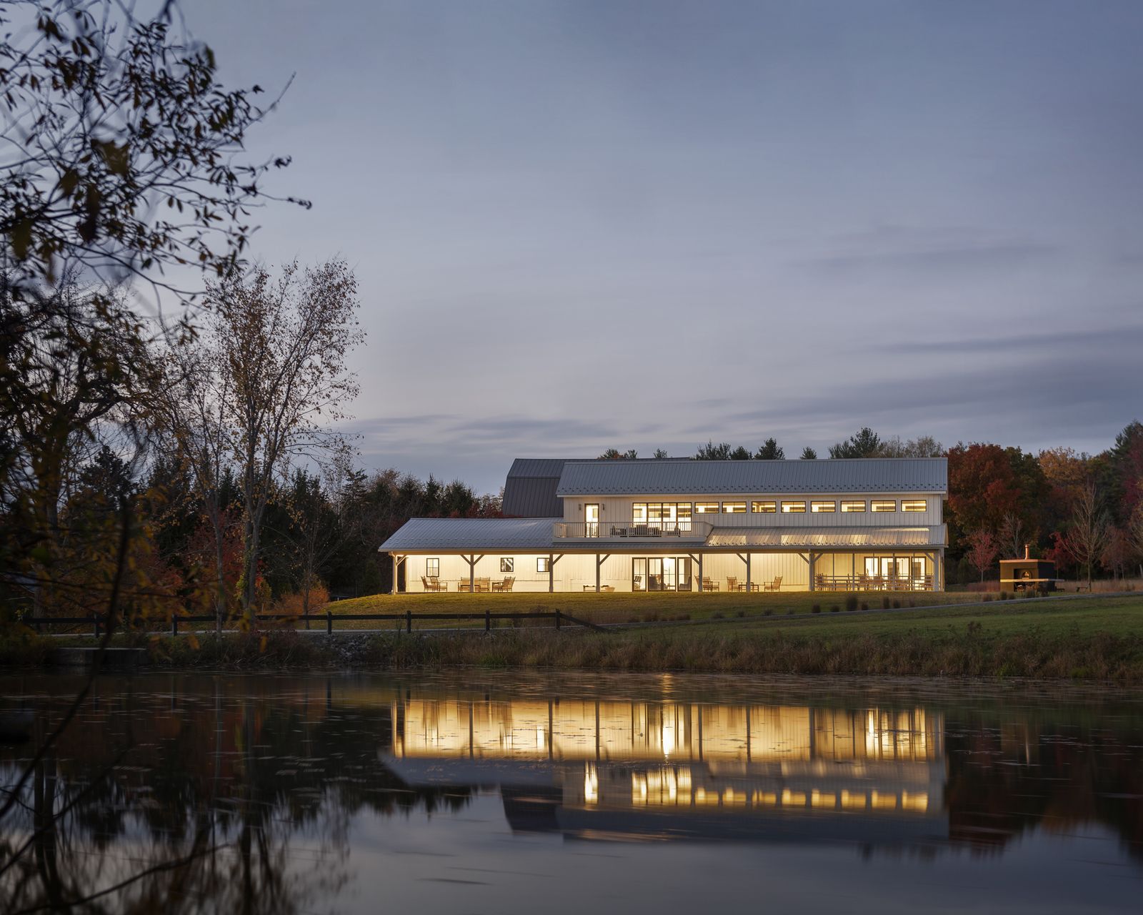 This 100-year-old Hudson Valley barn conversion has entertaining at its ...