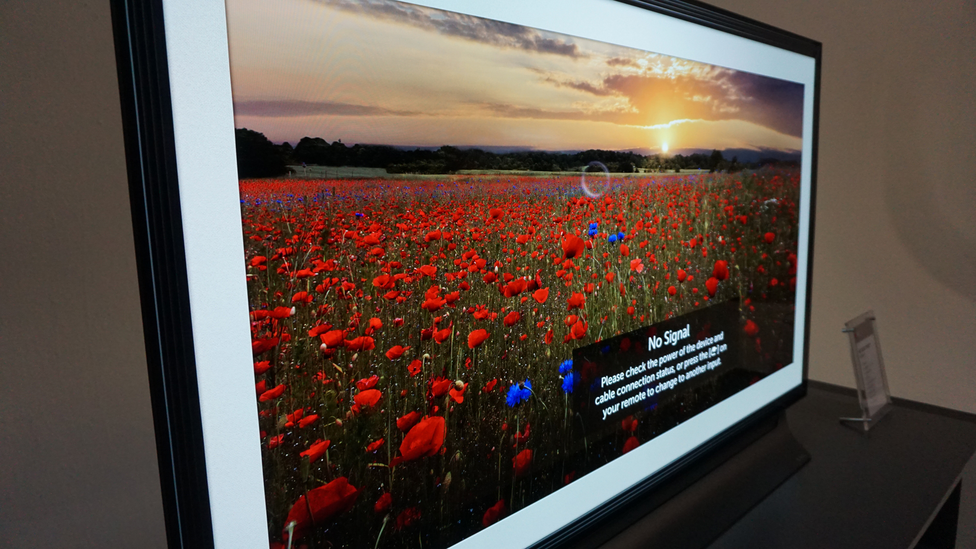 Hands on: LG C8 OLED (OLED55C8) review - Tech4Reviewz