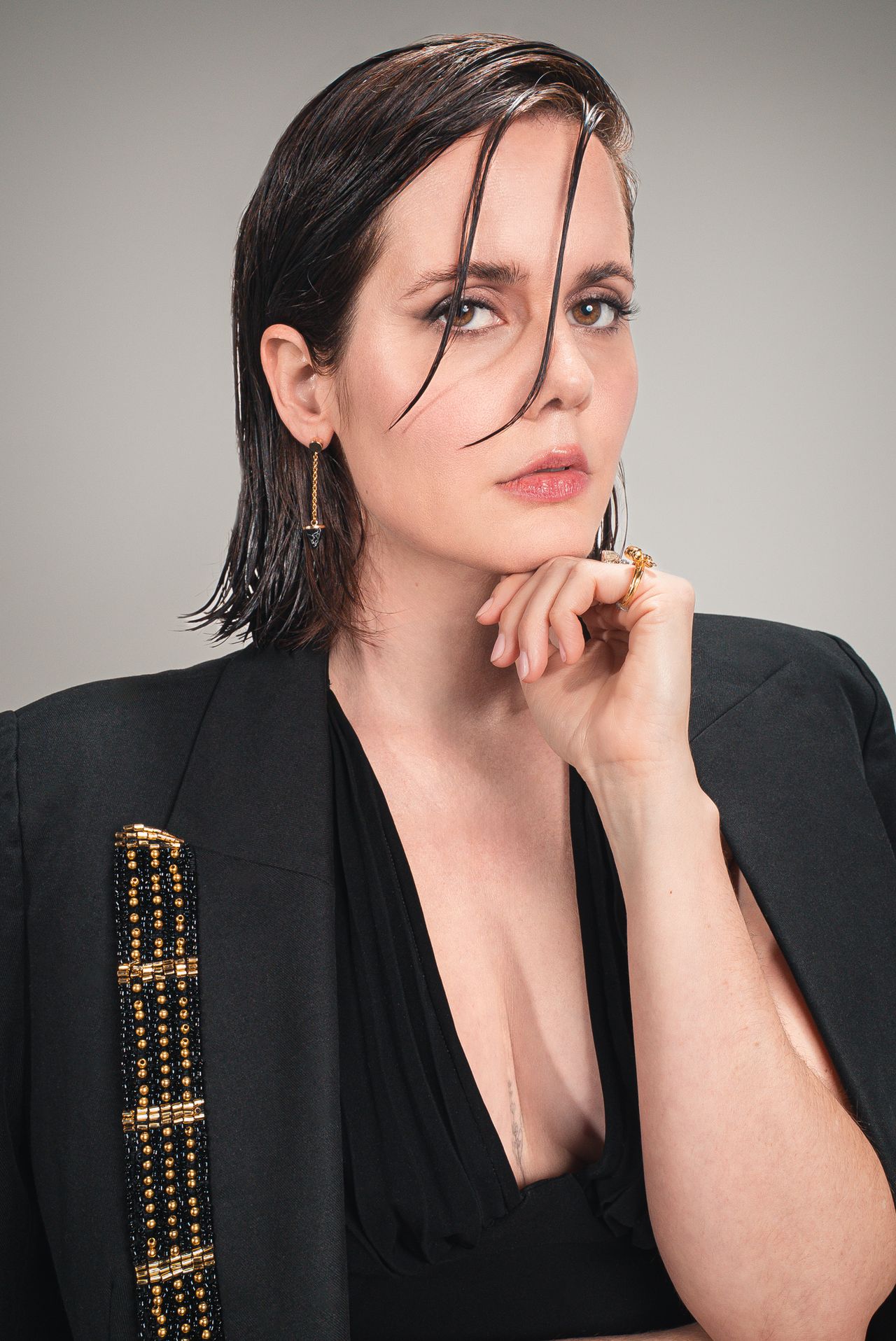 'Yellowjackets' Hannah Actress Ashley Sutton Explains Episode 7 | Marie ...