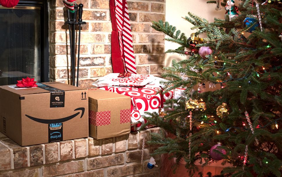 Amazon Suffers Possible Data Breach Right Before Black Friday | Tom's ...