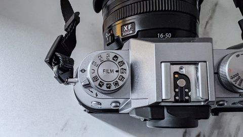 Fujifilm X-T50 review: putting film simulations at your fingertips ...