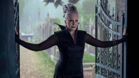 What are Sirens in Wednesday? Which characters are Sirens? | What to Watch