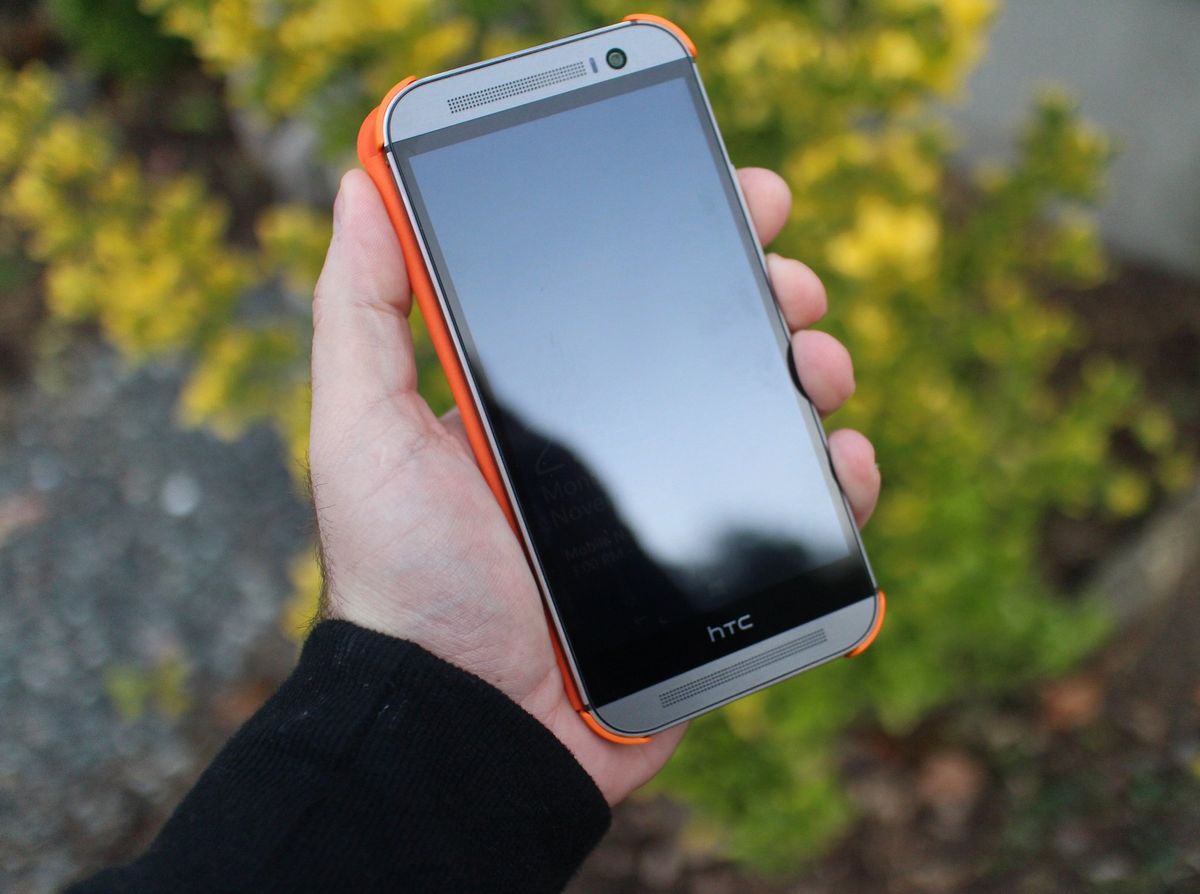 Review - HTC Flip Case for HTC One for Windows | Windows Central