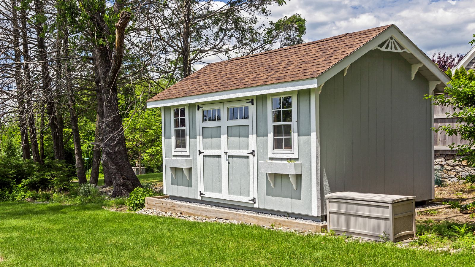 5 Expert Tips To Spruce Up Your Shed Before Spring | Gardening Know How