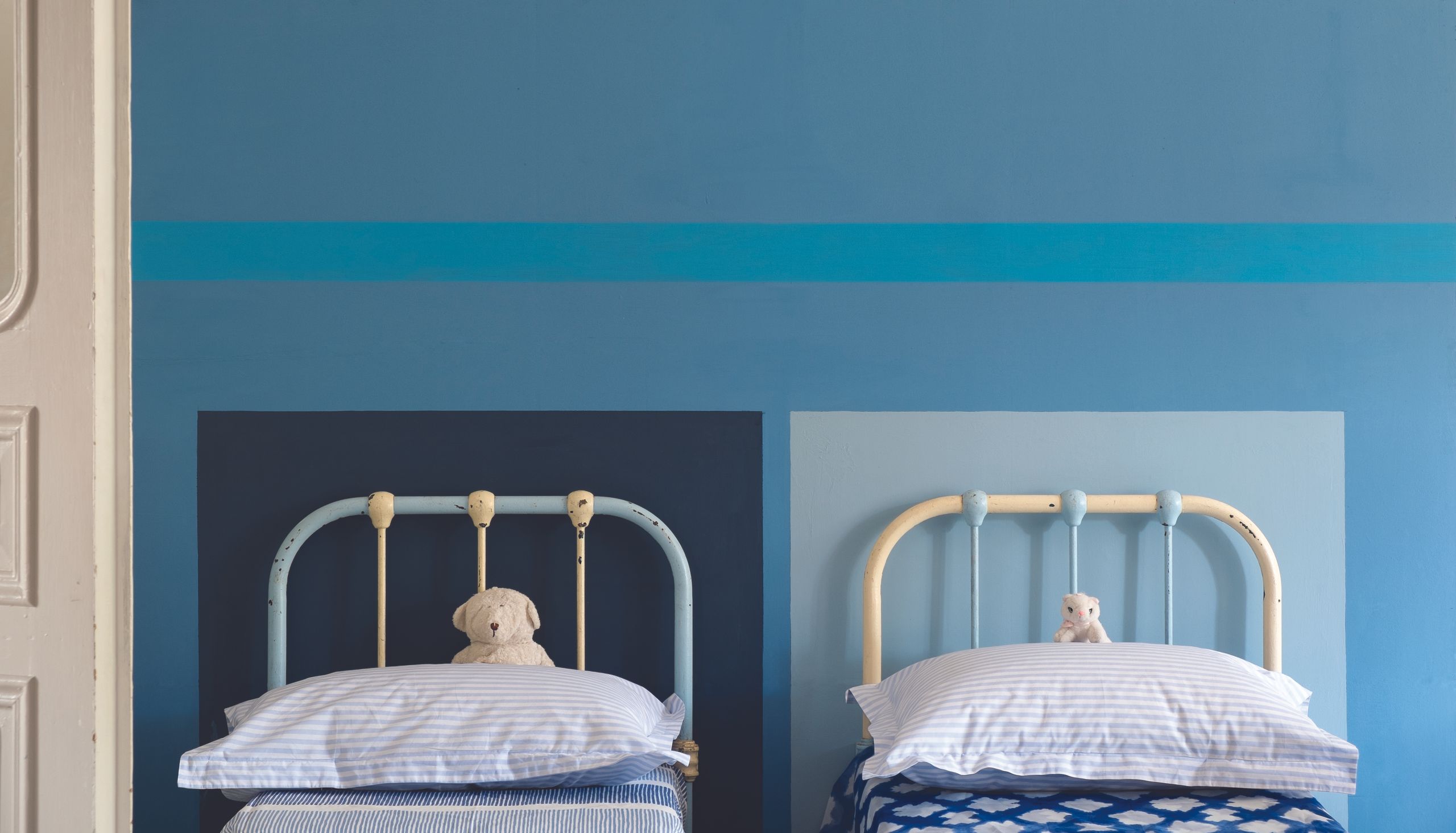 The Home Edit's color coding system that works for kids (and their ...