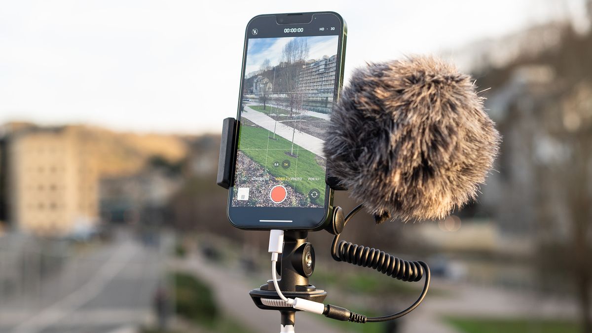 8 iPhone camera accessories that will enhance your photos and videos ...