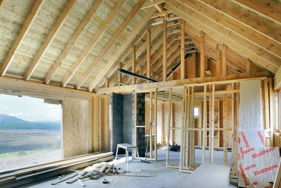 How to build a stud wall: An easy step-by-step guide | Homebuilding