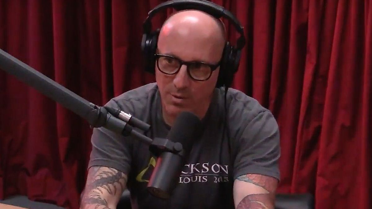 Tool’s Maynard wants fans to put phones away at shows | Louder