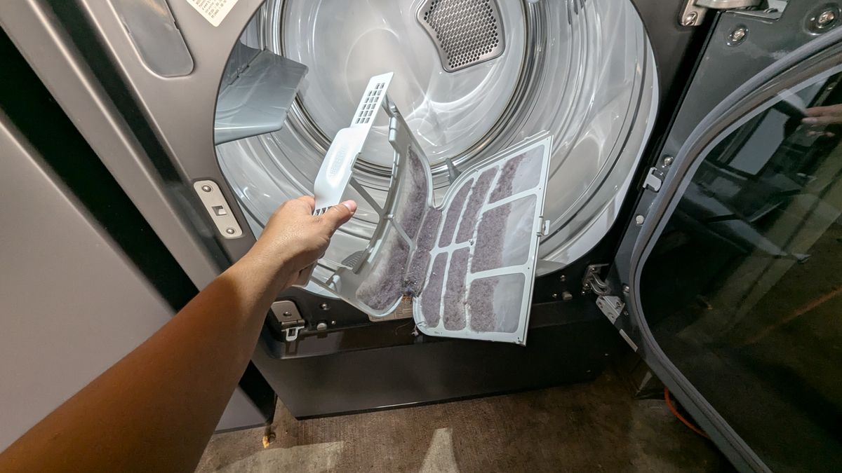 LG DLEX8600BE 7.3 Cu. Ft. Smart Electric Dryer review | Top Ten Reviews