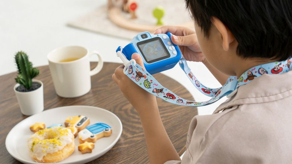 I NEED to buy this Toy Story compact camera for my daughter! | Digital ...