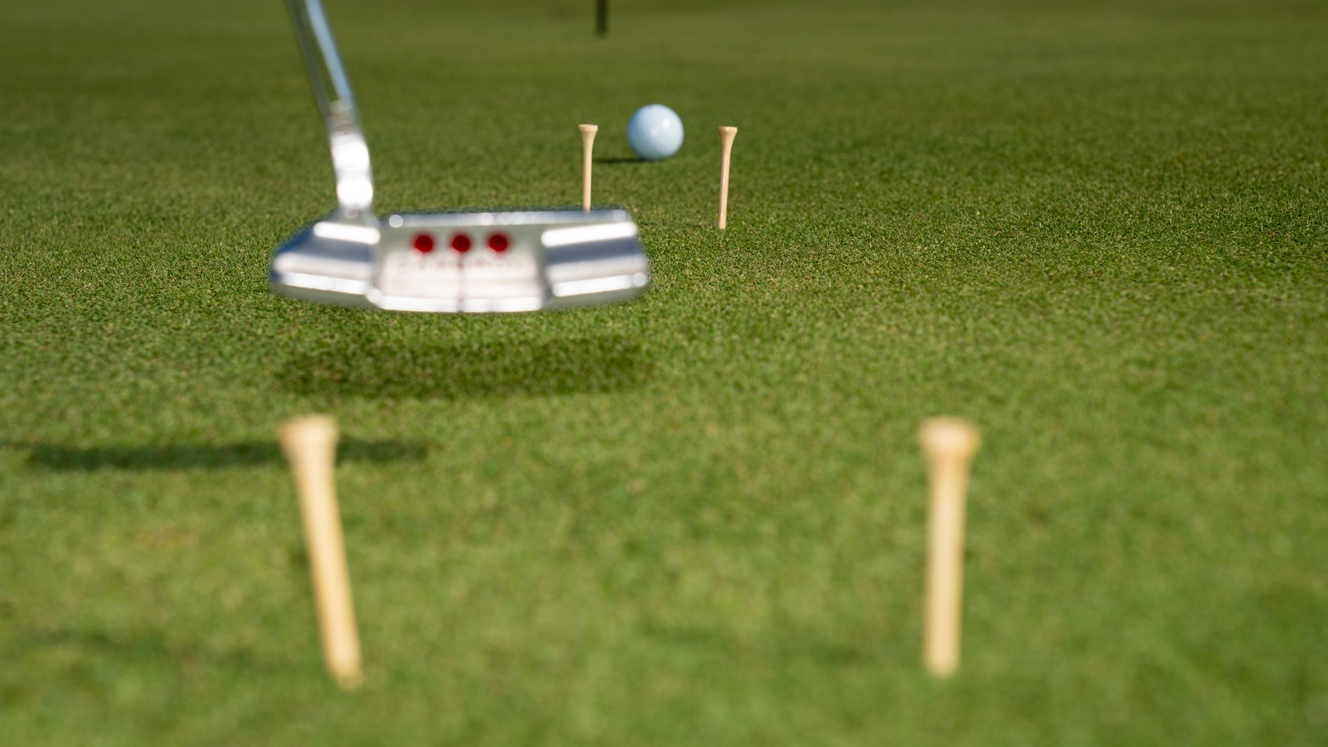 Putting Technique Explained: Posture, Stroke And Strike Tips | Golf Monthly