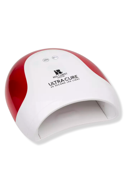 Adele’s Two-Toned Manicure Is an Optical Illusion | Marie Claire