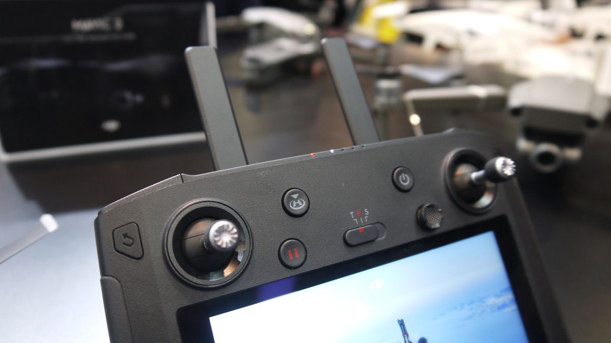 Hands on: DJI Smart Controller review | Digital Camera World