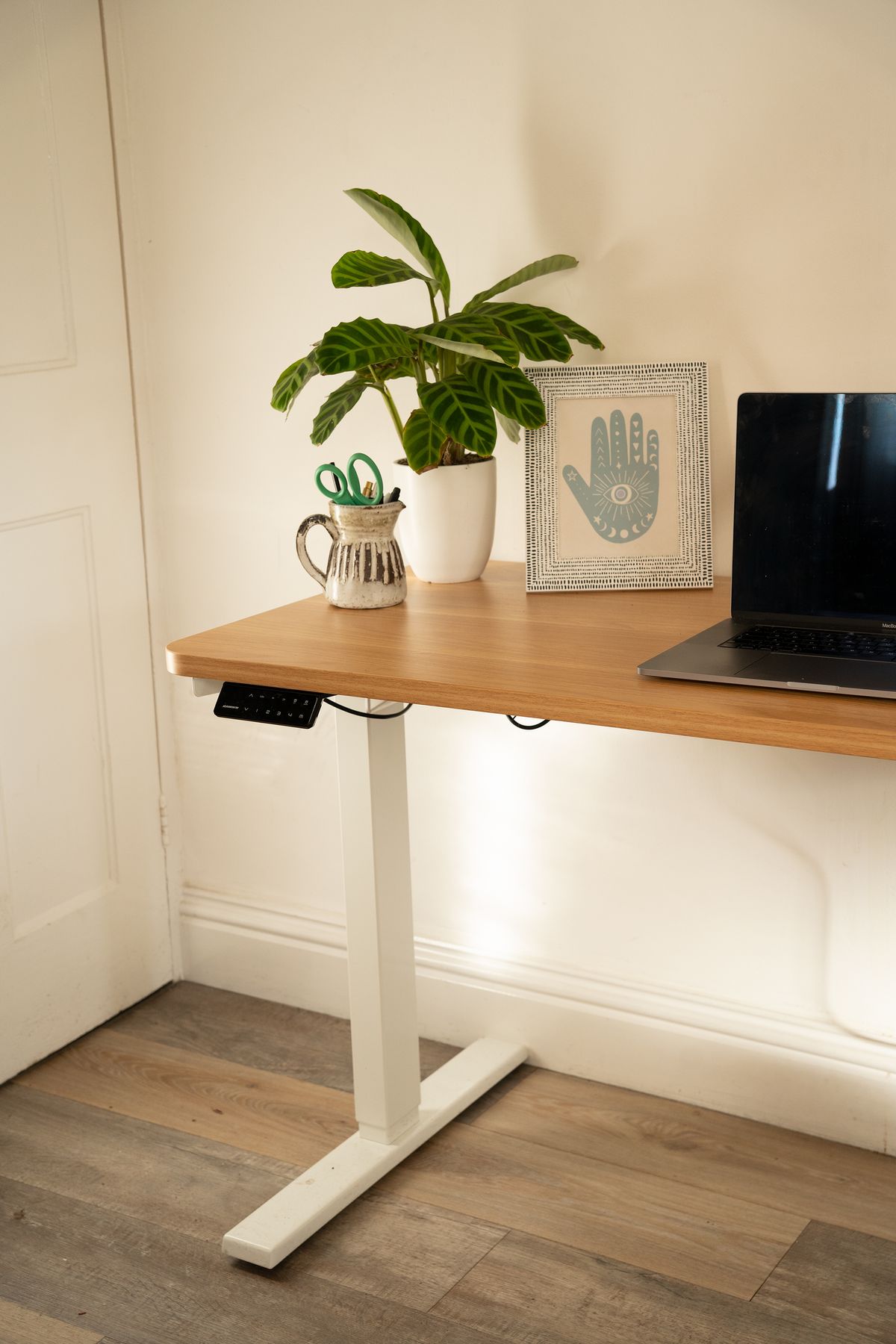 Maidesite S2 Standing Desk review | Digital Camera World