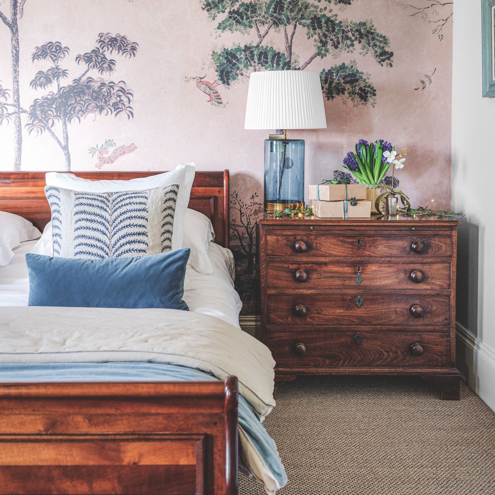 This restored stable block in Kent is the perfect home at Christmas ...