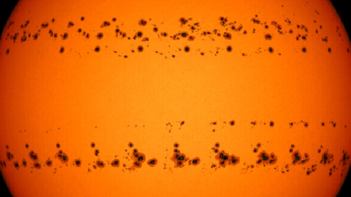 Incredible time-lapse photo captures the sun during an 8-year sunspot ...