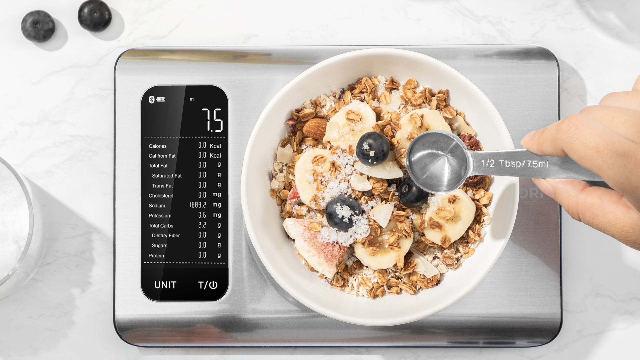 This smart kitchen scale will track protein, carbs and calories in your ...