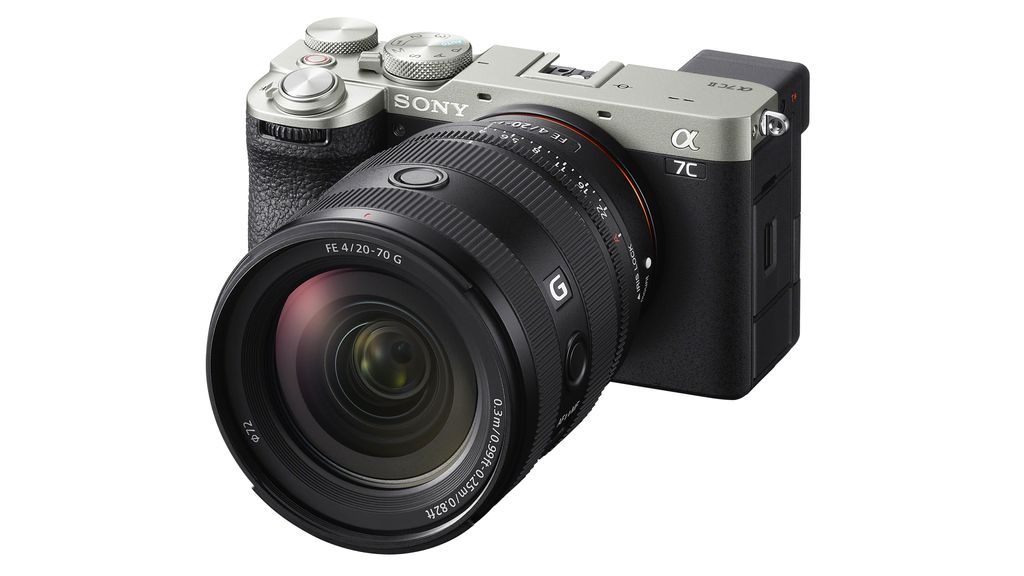 Sony A7C II vs Sony A6700 | Digital Camera World