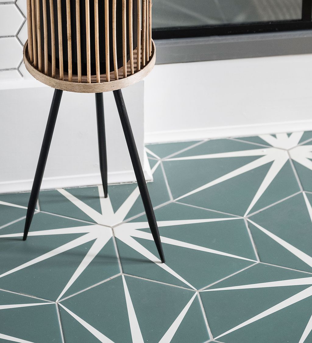 How to grout tiles – a step-by-step guide for DIY | Ideal Home
