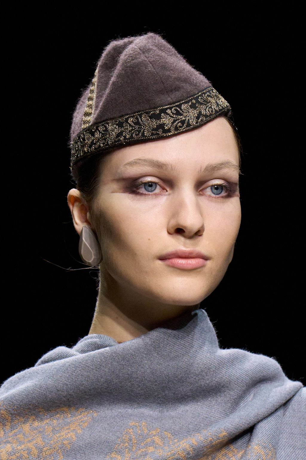 Giorgio Armani Show Review: Armani is going Back to Its Roots | Who ...