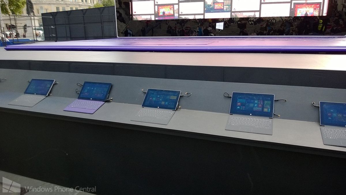 Microsoft clicks in a massive Surface tablet in London | Windows Central
